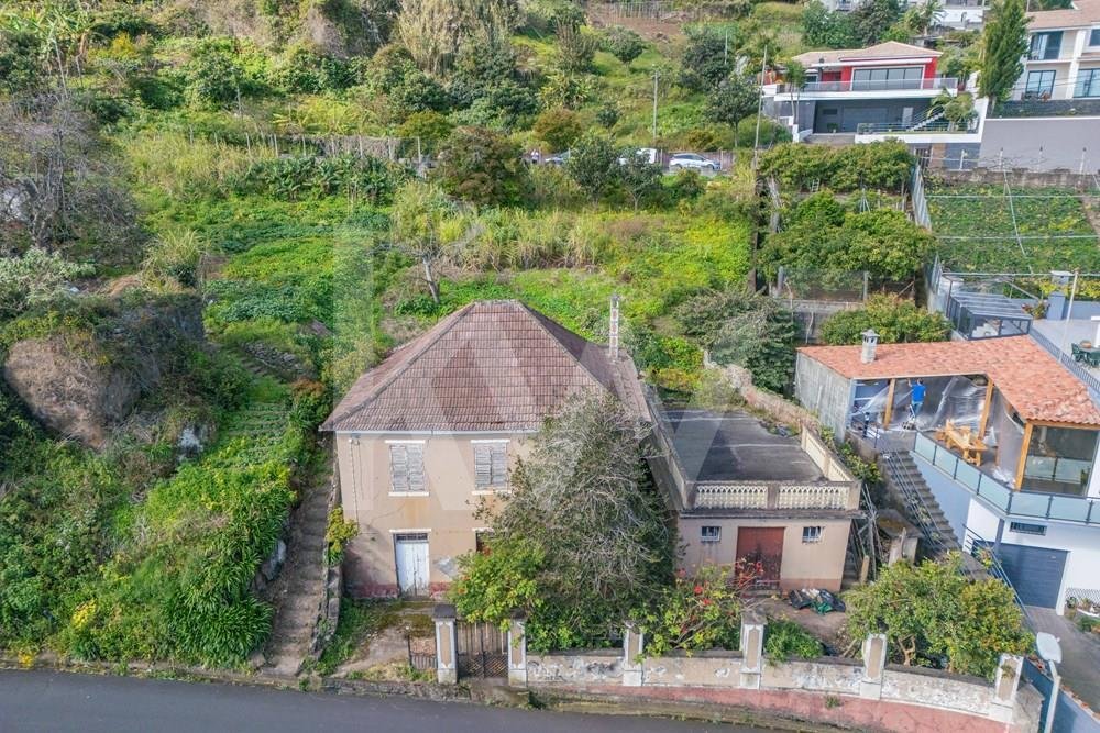 Mixed Building With Land Of 3150mts² And House To In Machico, Madeira ...