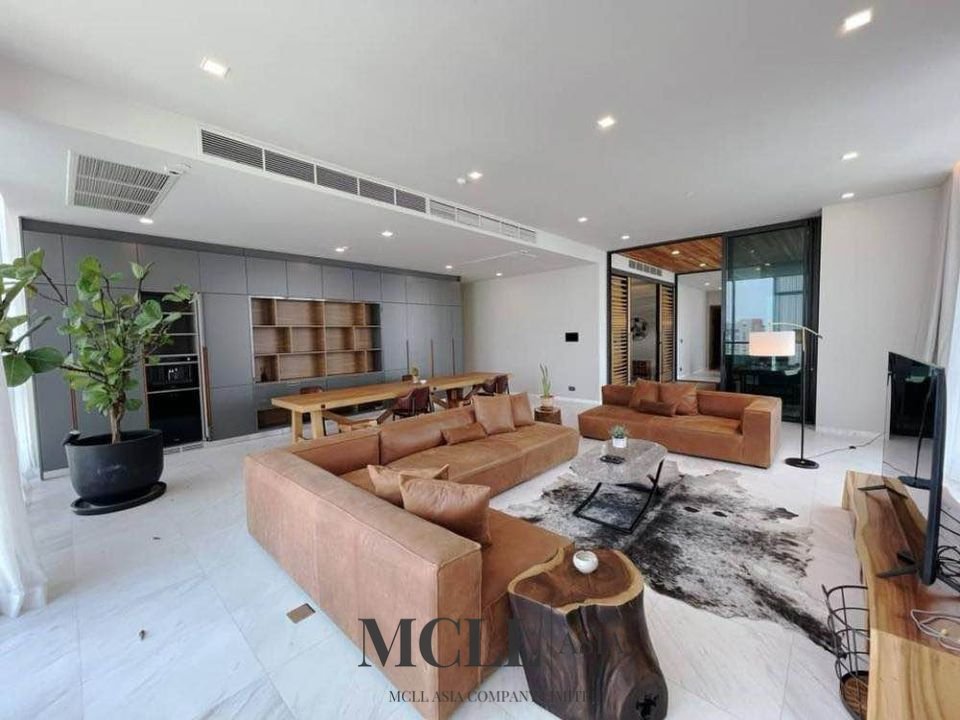 The Monument Thong Lo Incredible In Bangkok, Krung Thep Maha Nakhon, Thailand For Sale (14179452)