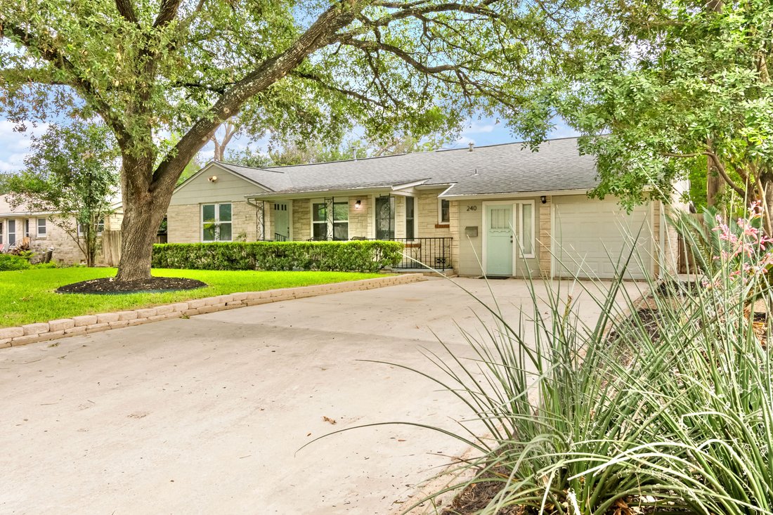240 Calumet Place, San Antonio, Tx 78209 In San Antonio, Texas, United ...