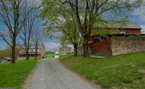 Luxury homes for sale in 18014, Pennsylvania | JamesEdition