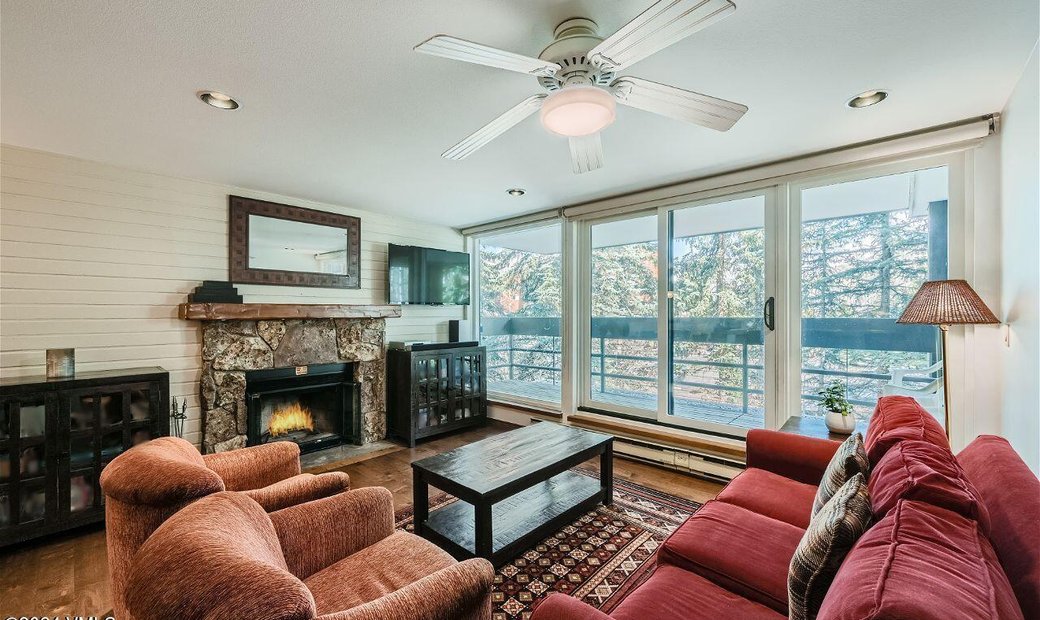 Secluded Simba Run Residence With High End In Vail, Colorado, United ...