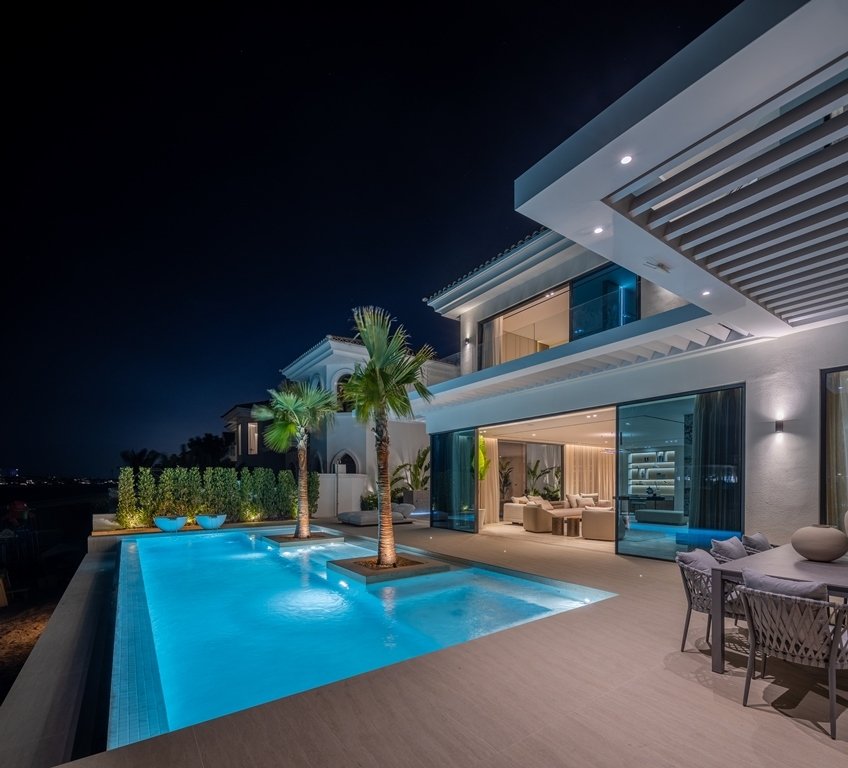 Beachfront 4 Br Luxury Home I Atlantis In Dubai, Dubai, United Arab ...