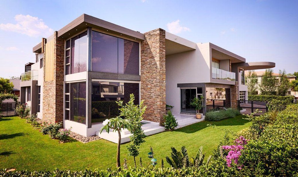 Bushveld Opulence In Waterfront Estate In Roodeplaat, Gauteng, South ...