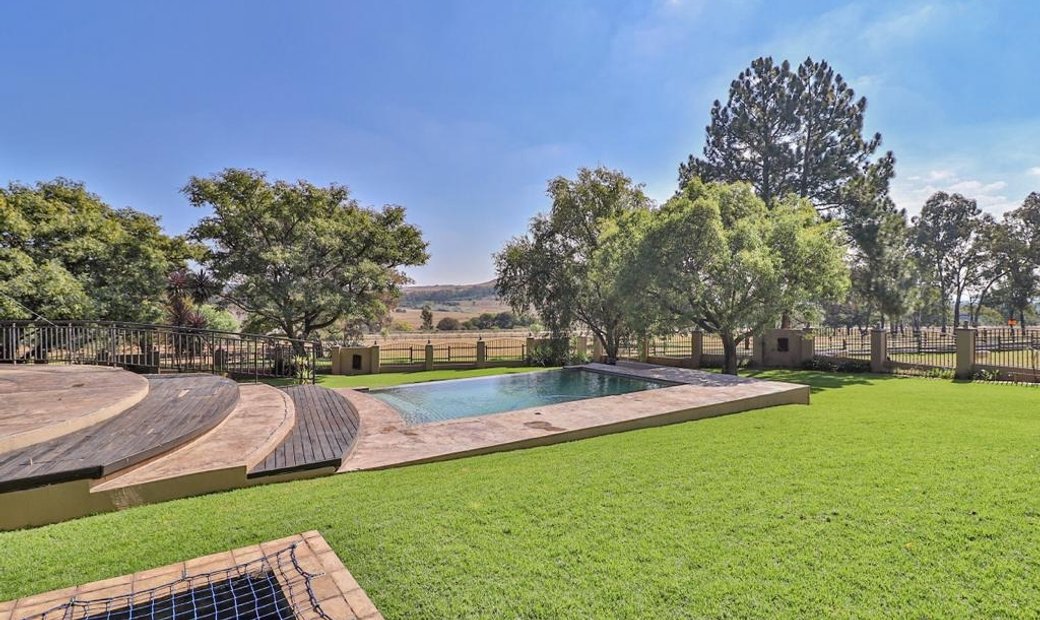 Empowering Space For Ambitious In De Deur, Gauteng, South Africa For ...