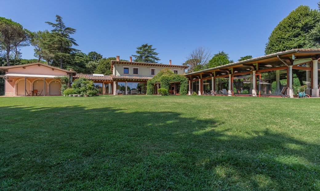 Villa With Stunning View Of The The Olgiata Golf Course In Rome In ...