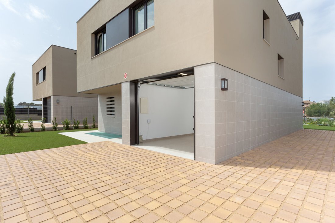 Brand New House In The Heart Of Pals In Pals, Catalonia, Spain For Sale ...