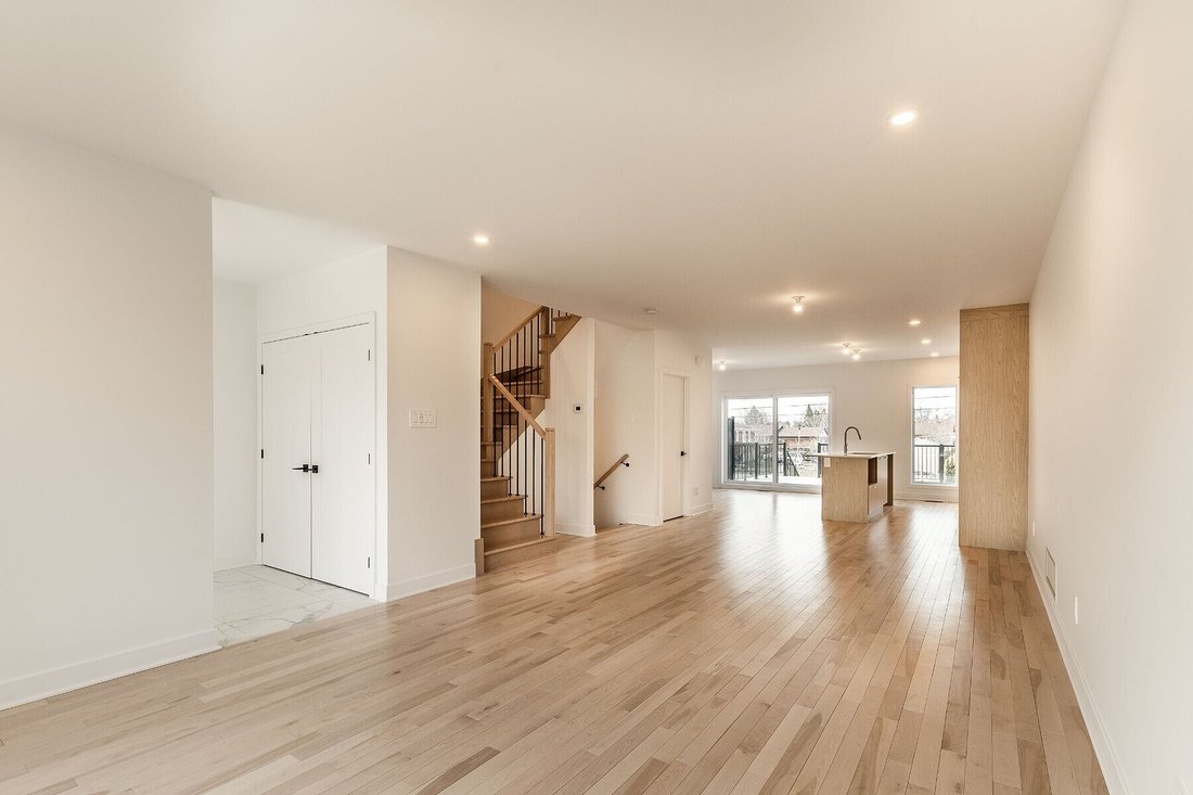 Pierrefonds Roxboro, Montréal In Montréal, Quebec, Canada For Sale ...