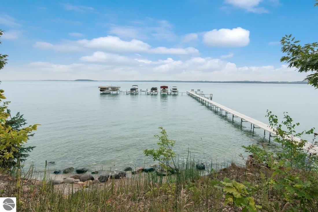 Meticulously Maintained Home With In Garfield Township, Michigan ...