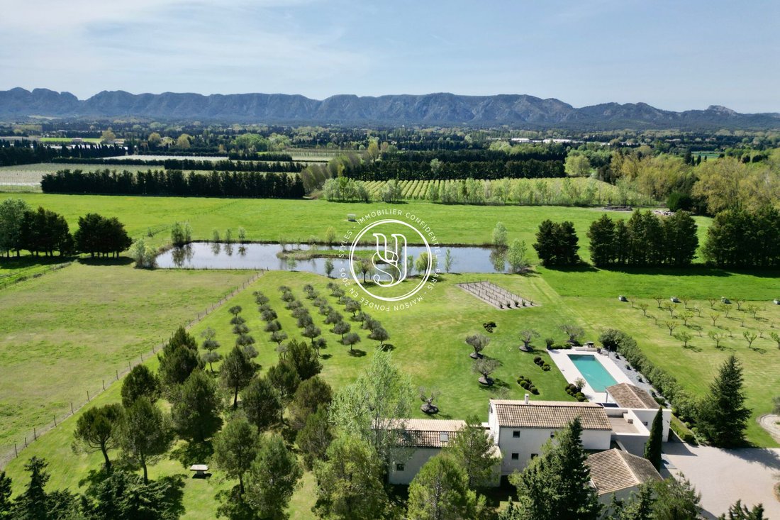 A 5 Minutos Del En Saint Rémy De Provence, Provenza Alpes Costa Azul ...
