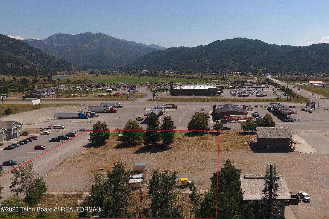 Alpine Land In Alpine, Wyoming, United States For Sale (14223806)