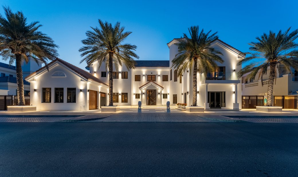 Gallery View Upgraded Villa With In Dubai, Dubai, United Arab Emirates ...