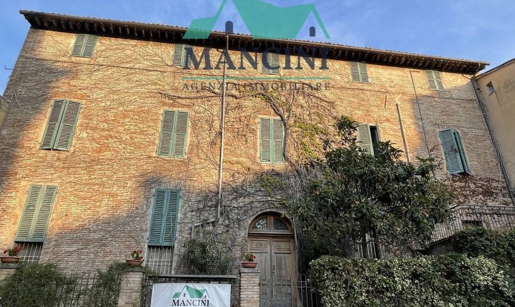 Casa Singola In Vendita A Jesi, Centro Zona Alta In Iesi, Marche, Italy ...