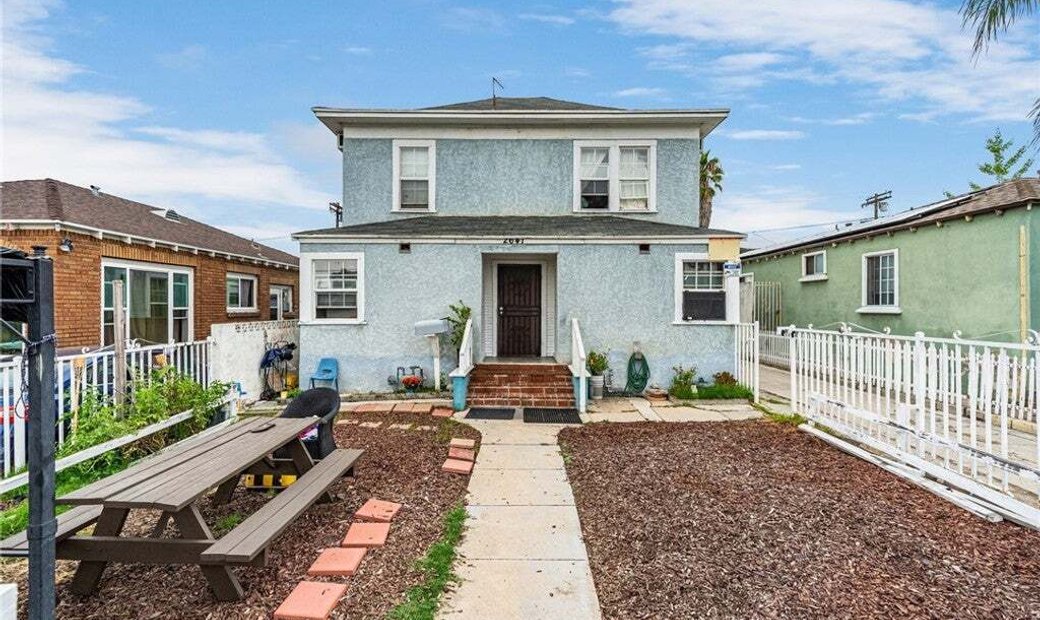 Fourplex In Los Angeles, California, United States For Sale (14227681)