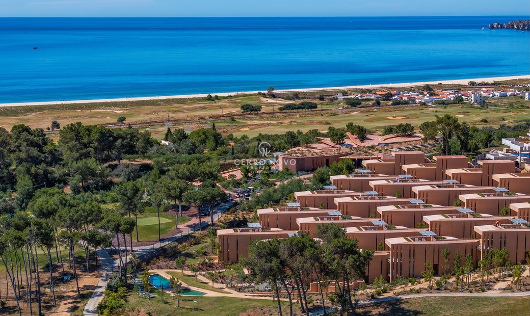 Individual, Luxury T2+1 Apartment At Palmares In Odiáxere, Algarve ...