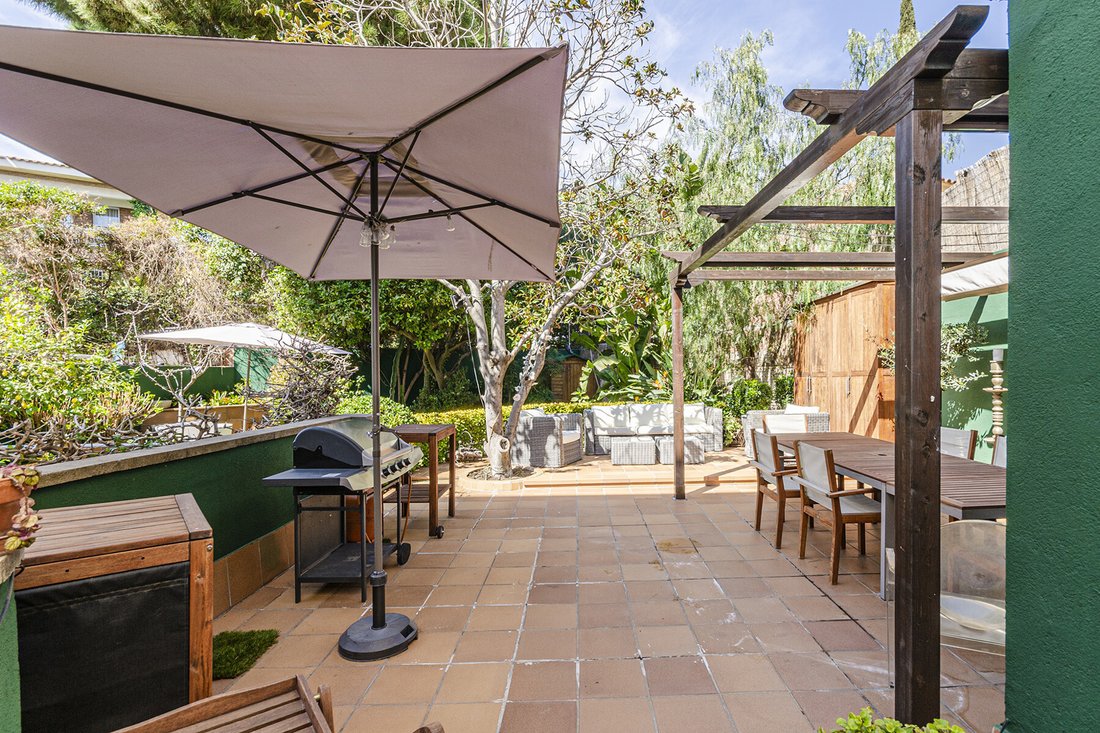 Beautiful Sunny House In The Centre Of Bonanova. In Barcelona ...