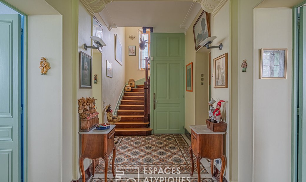 Bourgeois House And Its Garden In The In Fontaine, Auvergne Rhône Alpes ...