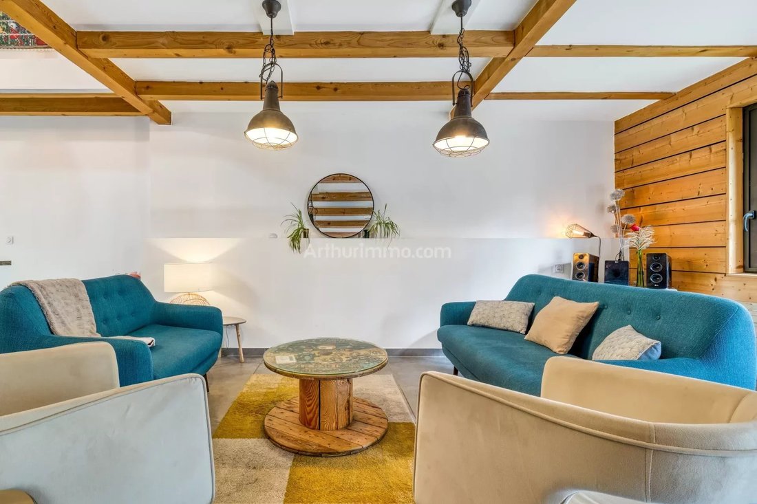 Annecy House In Annecy, Auvergne Rhône Alpes, France For Sale (14237006)