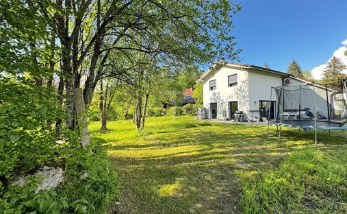 Luxury homes for sale in Thorens-Glières, Fillière, Auvergne-Rhône ...