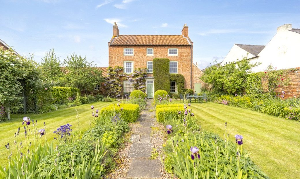 5 Bedroom Detached House For Sale In In North Muskham, England, United ...