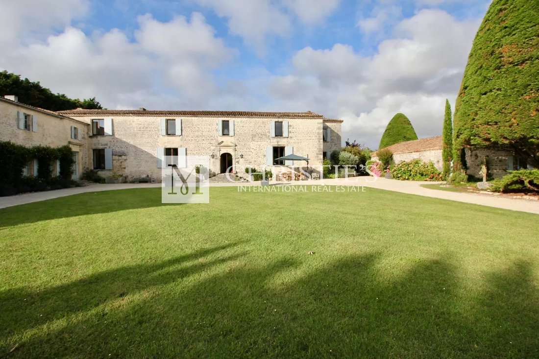 Elegant Restored 14th Century Logis In La Tremblade, Nouvelle Aquitaine ...