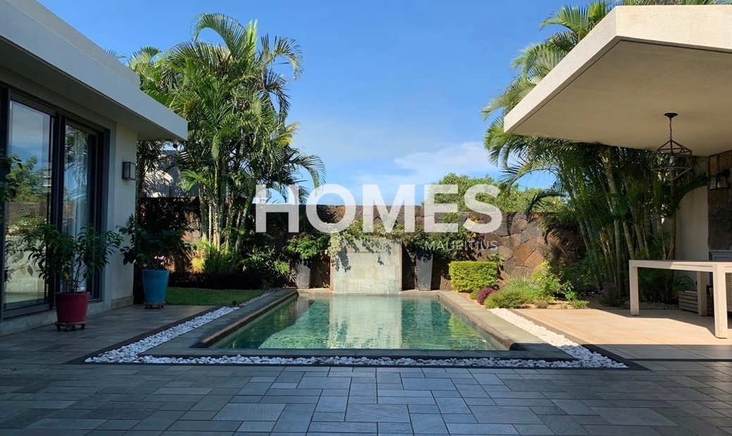 Contemporary 3 Ensuite Bedroom In Balaclava, Pamplemousses District ...