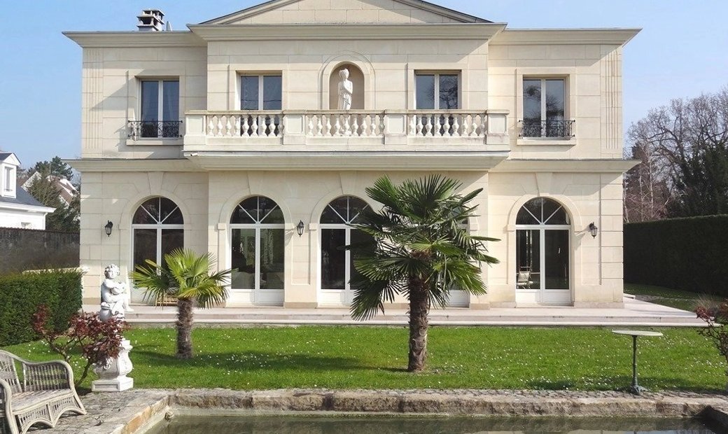 Italian Renaissance Style Villa In Le Vésinet, île De France, France ...