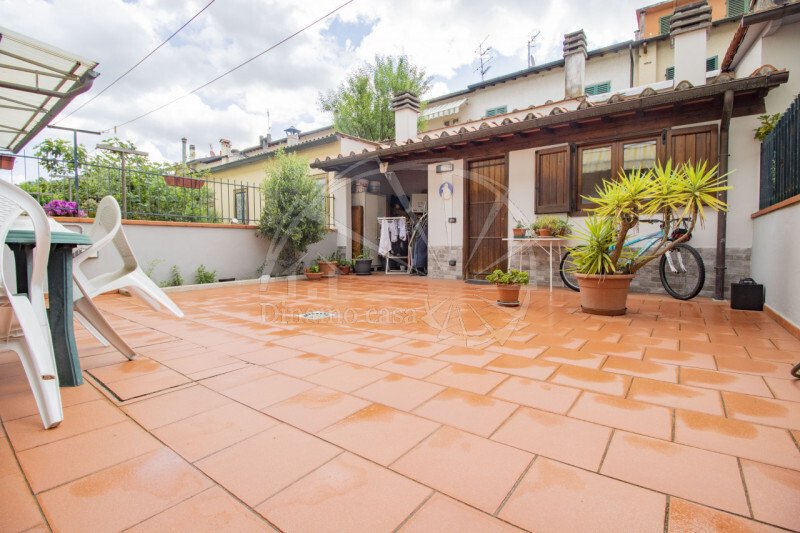 Prato Single House In Prato, Tuscany, Italy For Sale (14259924)
