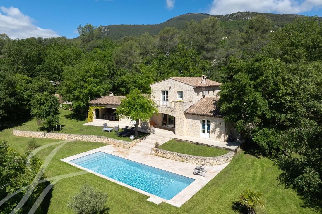 Vacation Home With In Tourrettes Sur Loup, Provence Alpes Côte D'azur ...