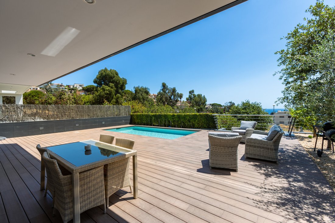 Spectacular Modern House With Sea Views In Teia In Teyá, Catalonia ...