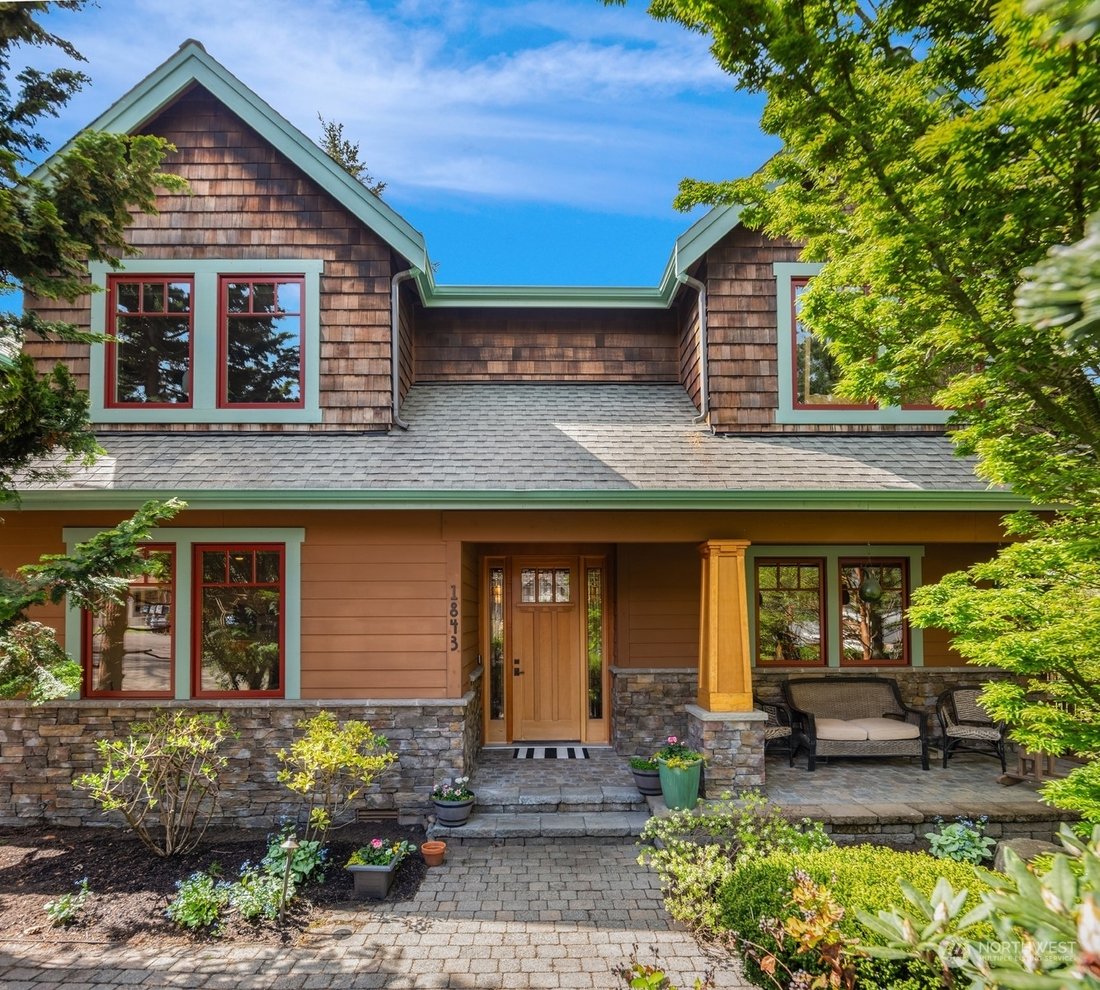 Elegant Nw Craftsman Oasis In Storybook In Kirkland, Washington, United ...