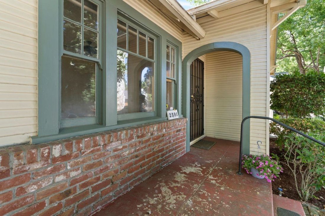2591 16th Street, In Sacramento, Kalifornien, Vereinigte Staaten Zu ...