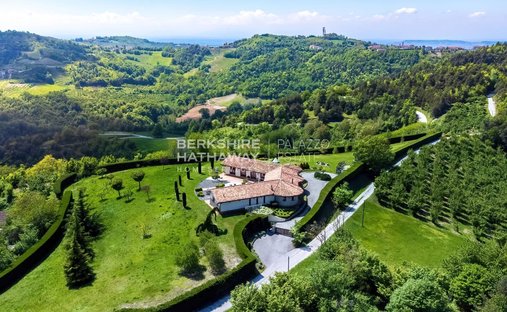 Luxury houses for sale in Roddino, Piedmont, Italy | JamesEdition
