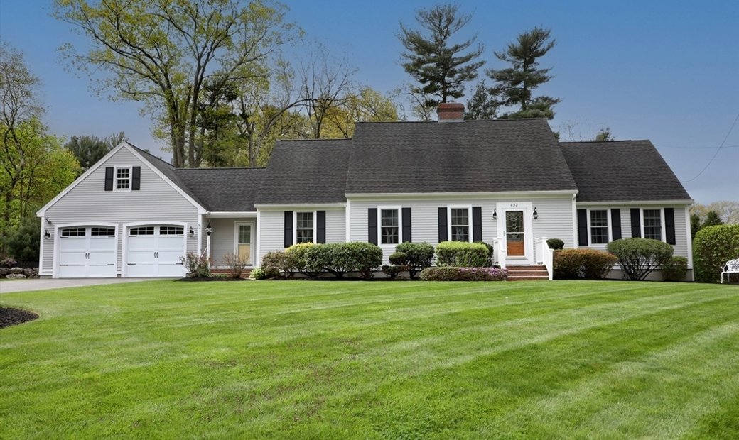 Expanded Cape Style Home With A In North Reading, Massachusetts, United ...