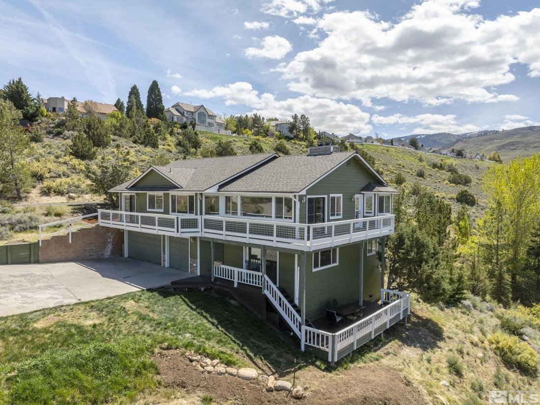 Recently Reimagined Hillside Home With In Reno, Nevada, United States ...