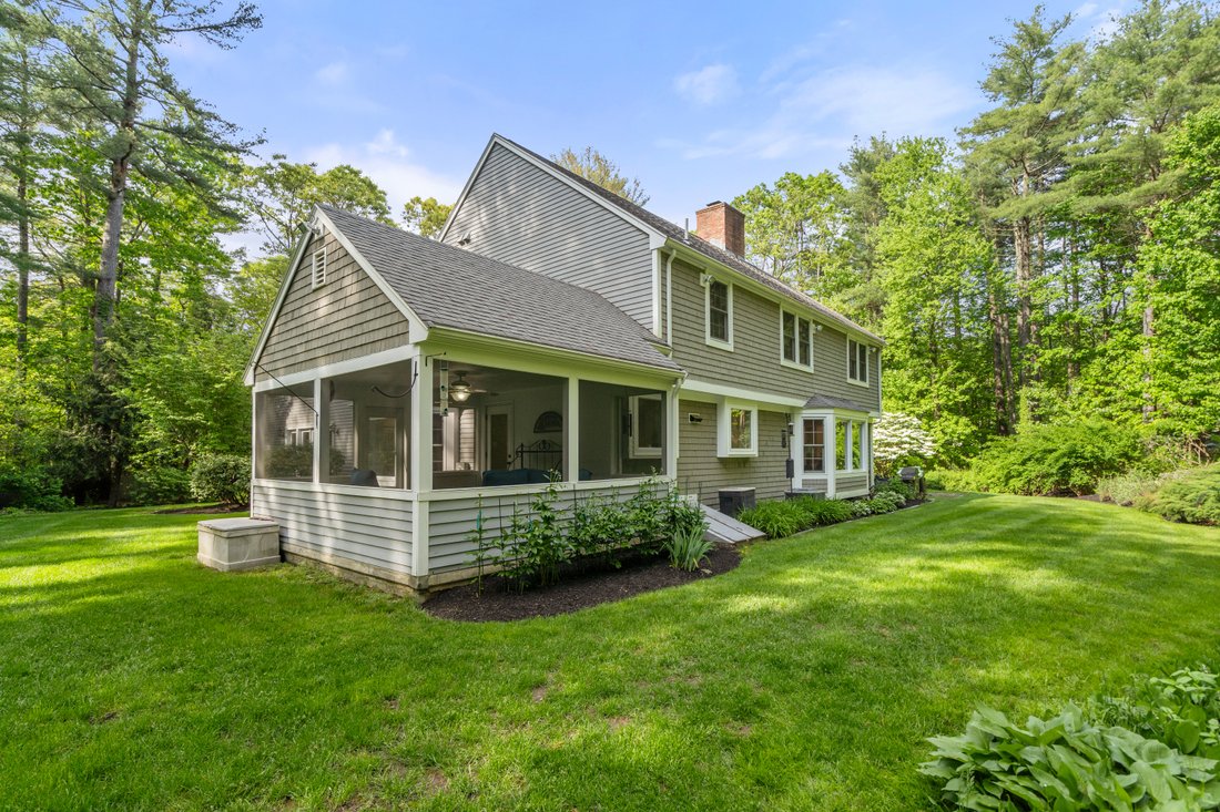 12 Pleasant St, Dover, Ma, 02030 In Dover, Massachusetts, United States ...