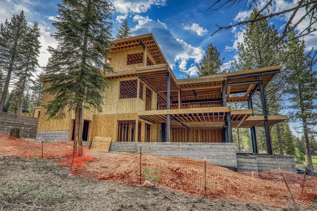 5 Bedrooms Single Family Detached In Truckee, California, United States ...