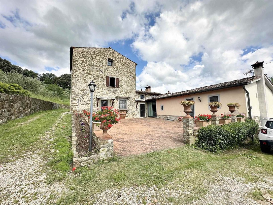 Villa Fiesole In Poggio Gherardo, Tuscany, Italy For Sale (14289665)