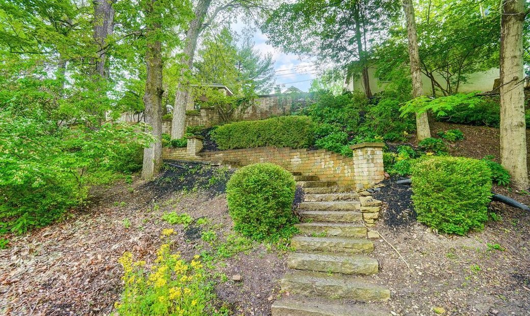 Large English Manor Home In Riverlea In Worthington, Ohio, United ...