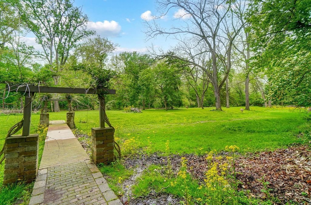 Large English Manor Home In Riverlea In Worthington, Ohio, United ...