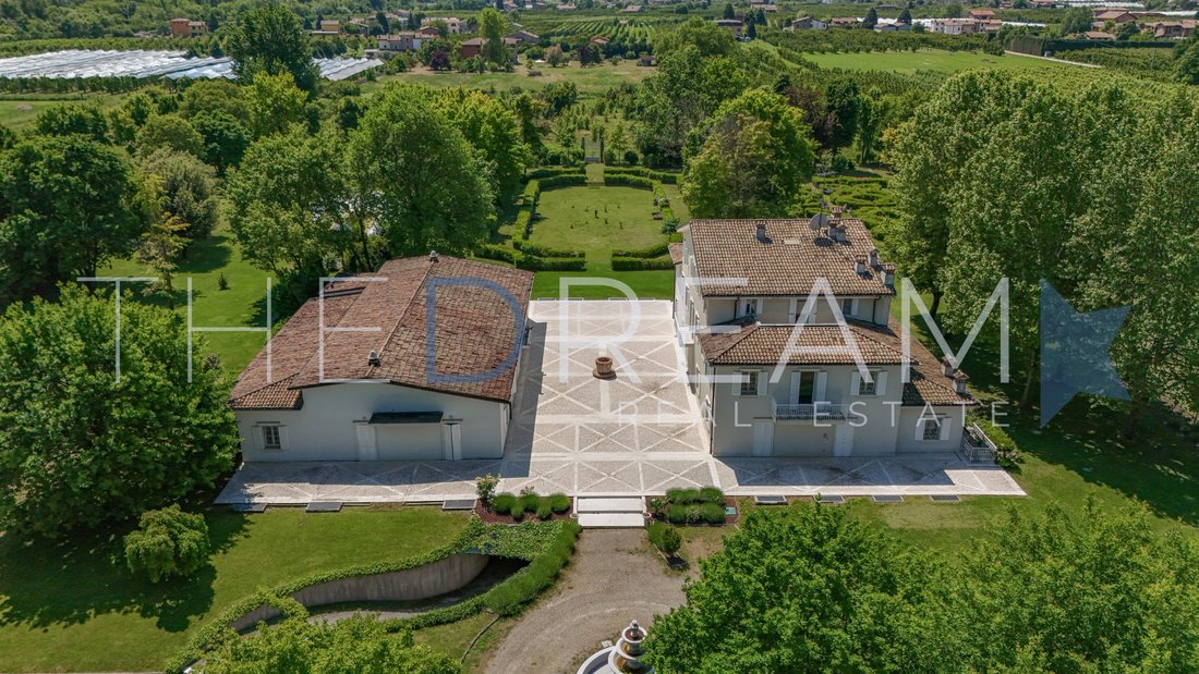 Elegant Villa In Large Lot Of More Than 4 In Vignola, Emilia Romagna ...