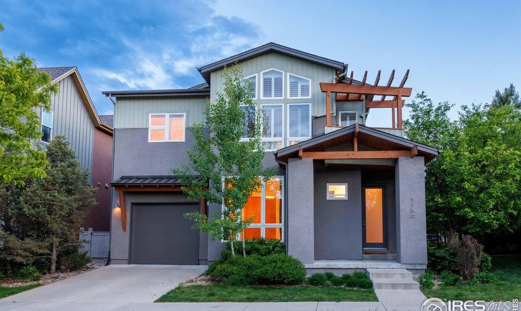 Modern Elegance In Northfield Commons: In Boulder, Colorado, United ...
