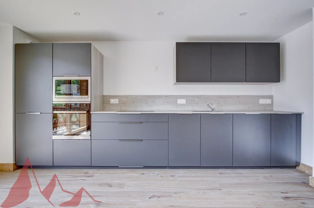 Superb New Three Bedroom Apartment In In Morzine, Auvergne Rhône Alpes ...