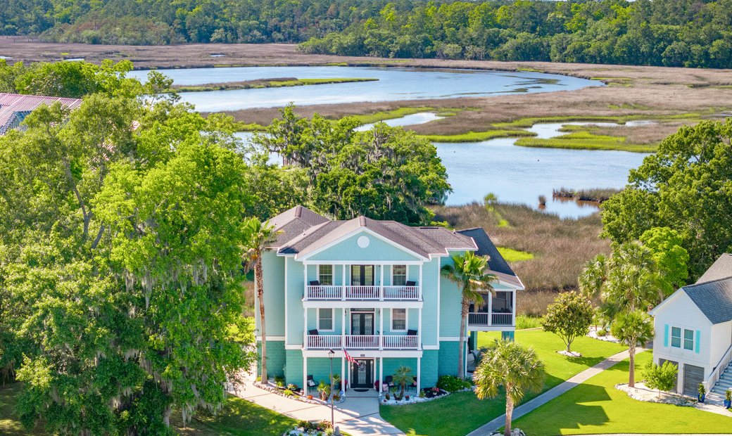 Beautiful Home In Jacobs Point In Ravenel, South Carolina, United ...