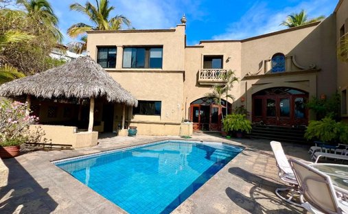 Luxury homes for sale in Condominios la Punta, Manzanillo, Colima ...