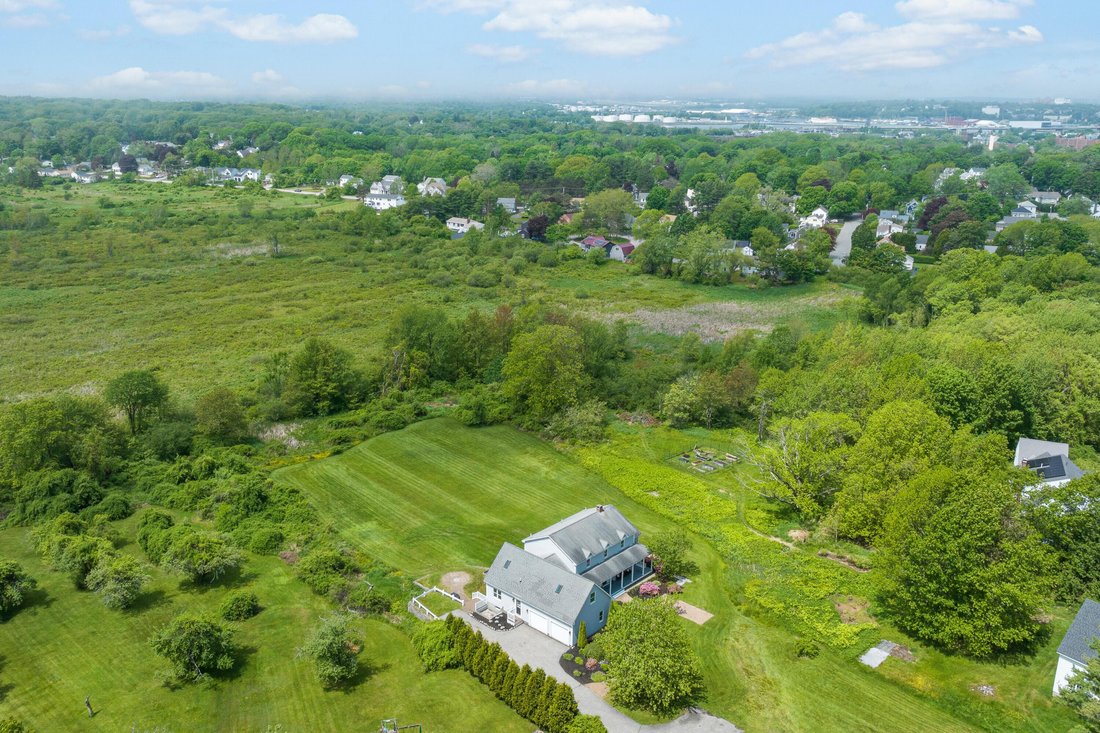 7 Old Farm Lane In Cape Elizabeth, Maine, United States For Sale (14307202)