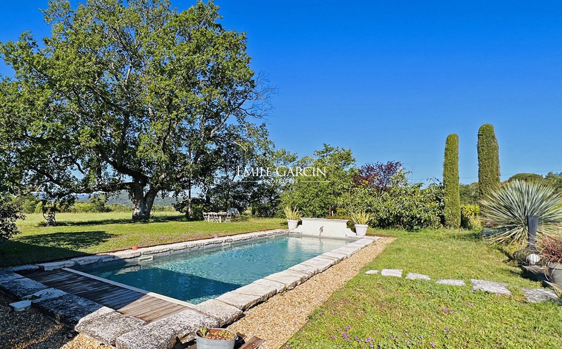 Property With In Saint Saturnin Lès Apt, Provence Alpes Côte D'azur ...