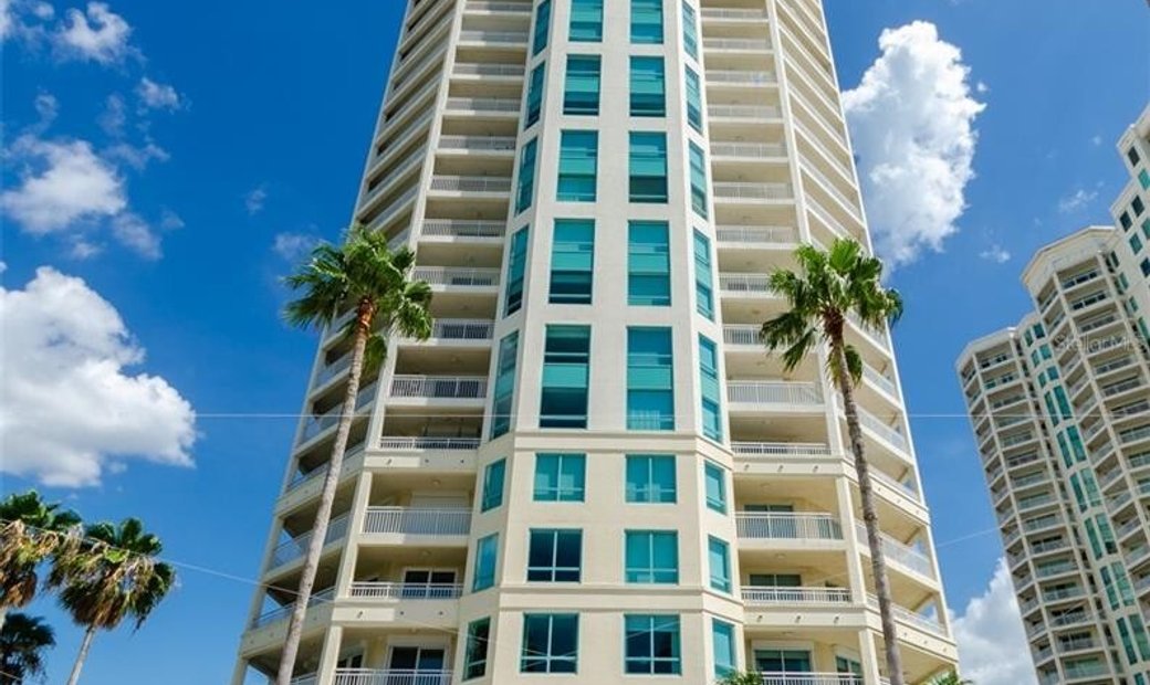 Penthouse Level Condo In A Prestigious In Clearwater, Florida, United ...