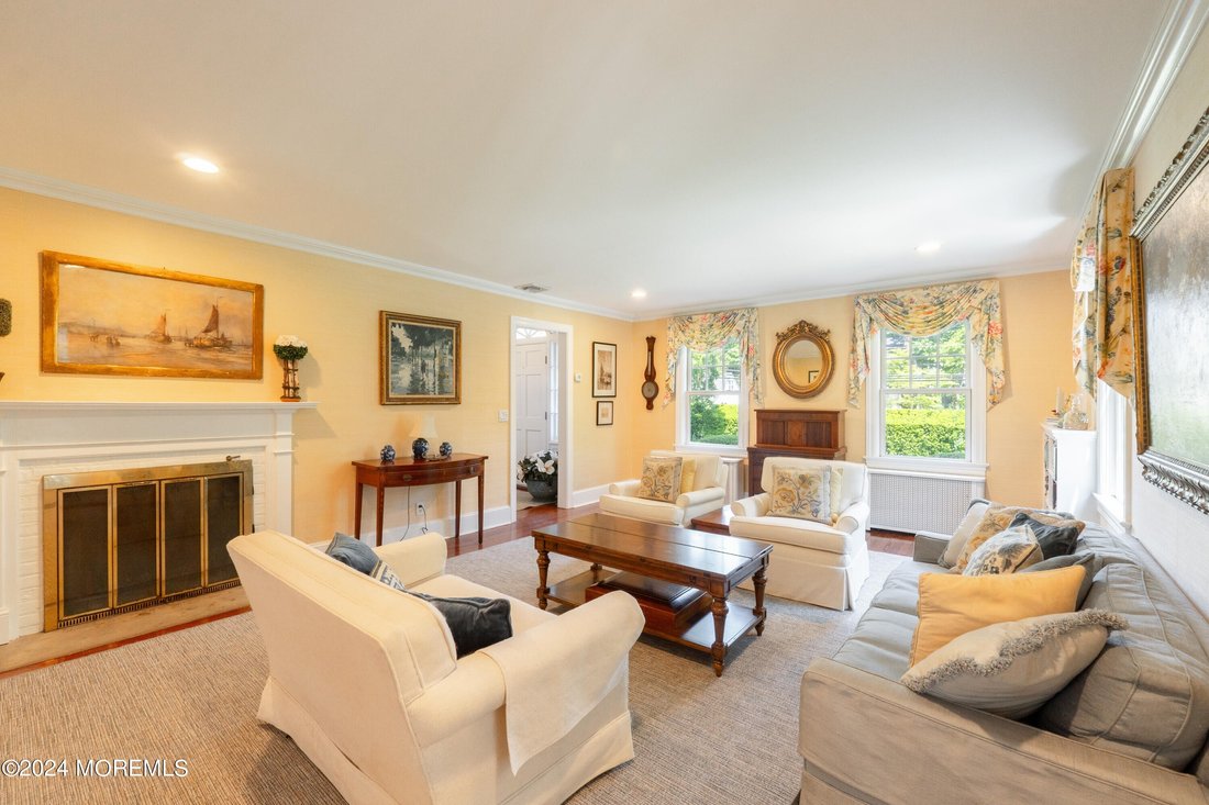 Classic Rumson Home In Rumson, New Jersey, United States For Sale ...
