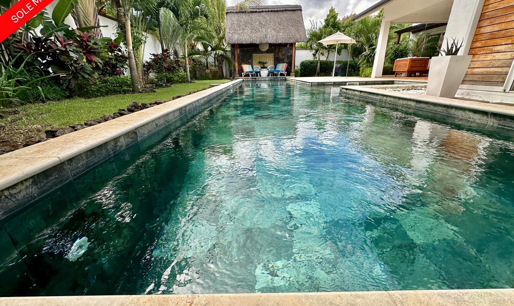 Luxury Living: Modern Villa In The Vale, Rivière Du Rempart District ...