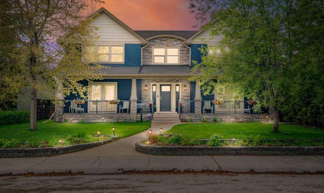 Exquisite Custom Home In Glamorgan In Calgary, Alberta, Canada For Sale (14316074)